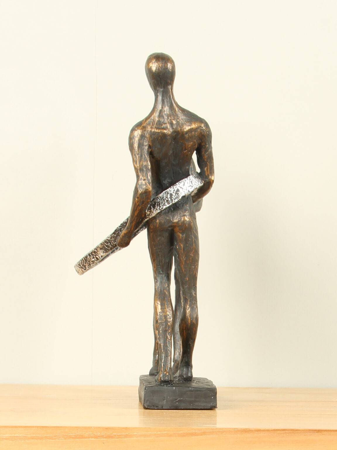 Bronzeoptik figur In Verbindung gebracht, 31 cm - Gartendekomarkt